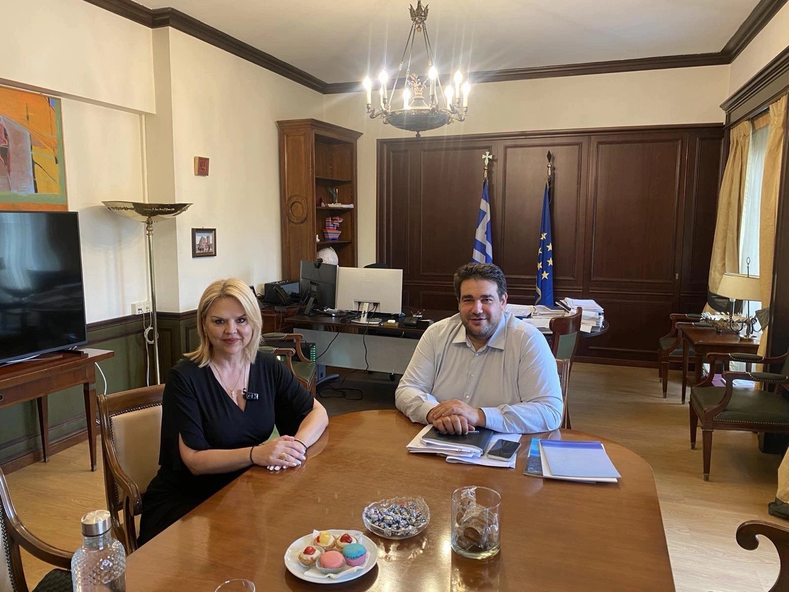 Με τον Αν. Υπουργό Εσωτερικών συναντήθηκε η Δήμαρχος Χαλκιδέων | Δήμος ...